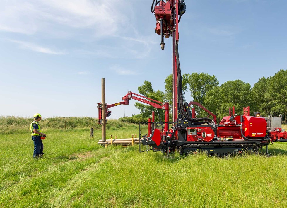 Sonic drilling is compact, strong and superfast | Royal Eijkelkamp